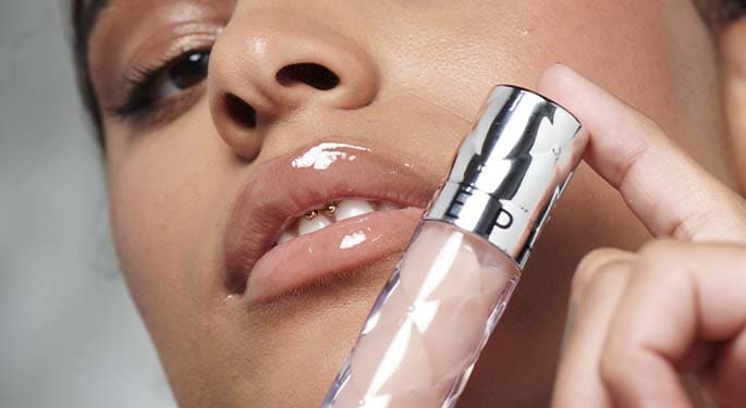 Comment réaliser une bouche pulpeuse avec du maquillage